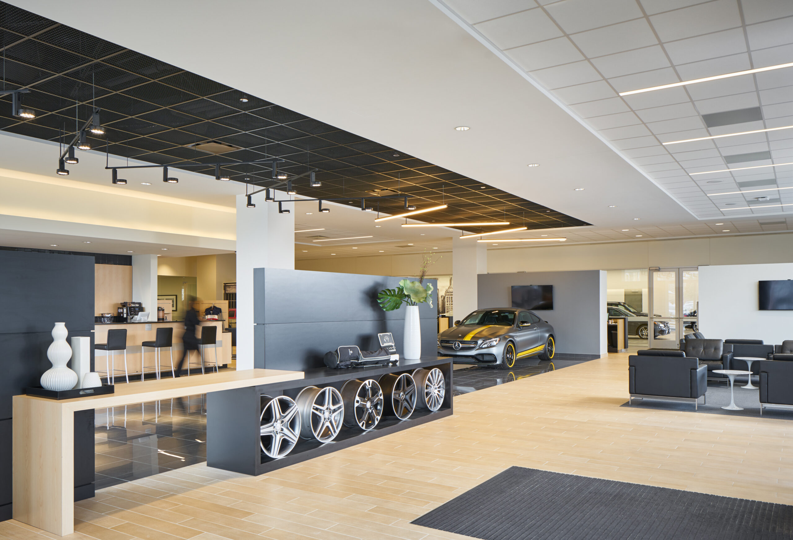 Fletcher Jones Auto Service Center Chicago Project | Skender
